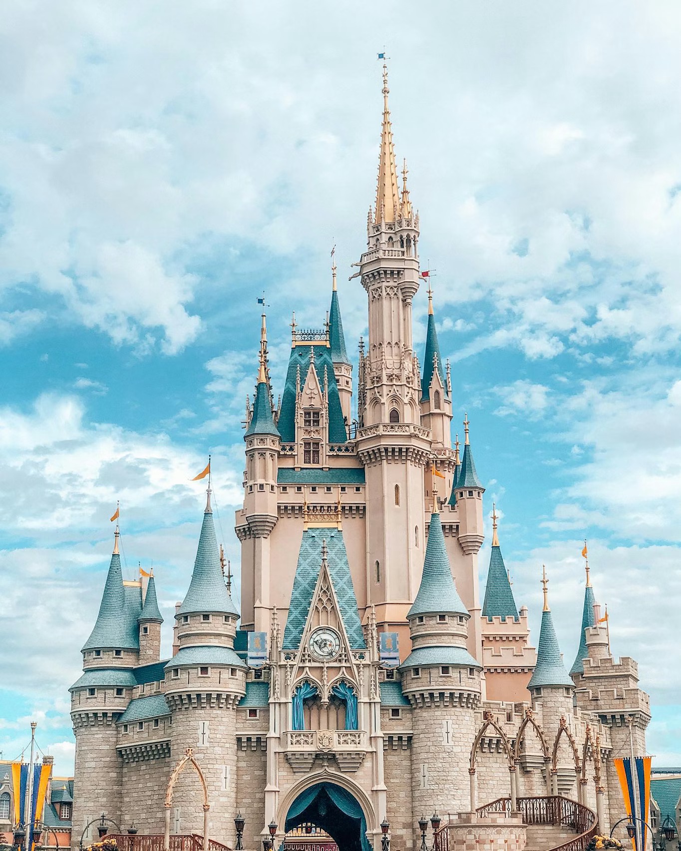 6 Best Labor Day Weekend Getaways USA 2026 + Last-Minute Deals